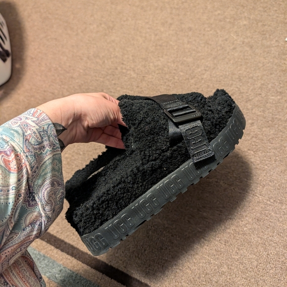 UGG | Shoes | Ugg Black Fuzzy Platform Sandals | Poshmark